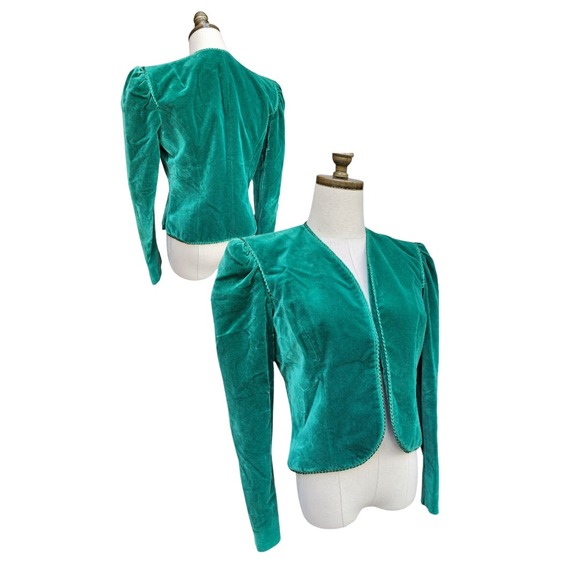 Vintage | Jackets & Coats | Womens Vintage Emerald Green Velvet ...